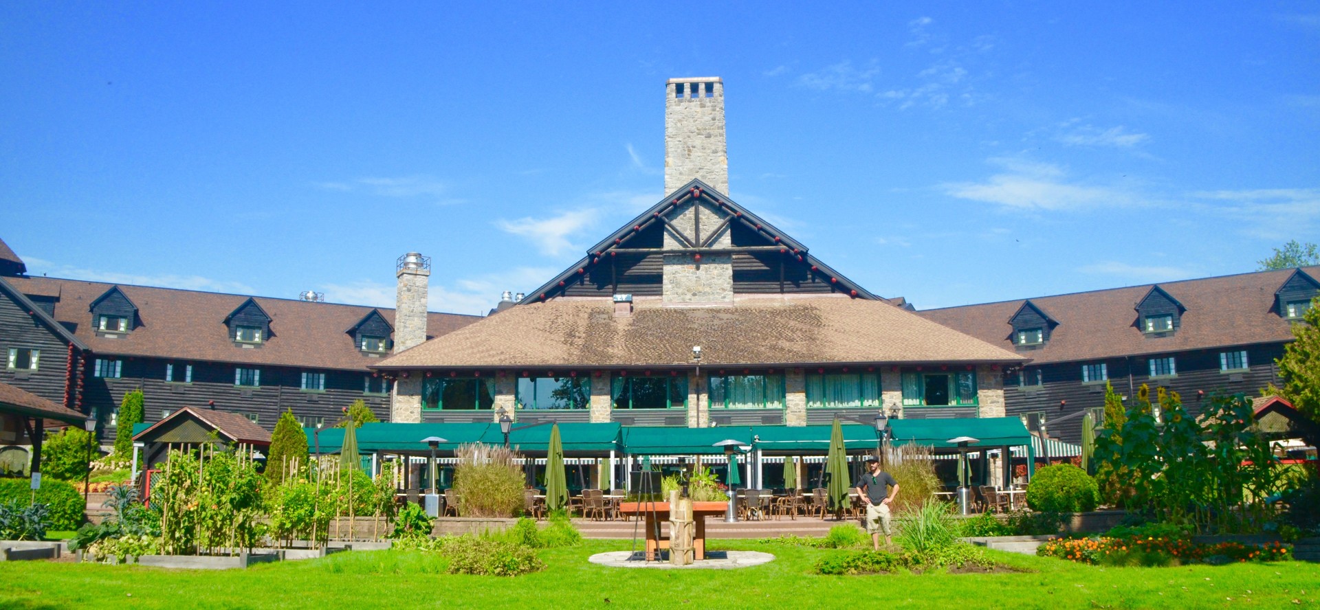 Yamaska National Park with a Stop at the Fairmont Chateau Montebello