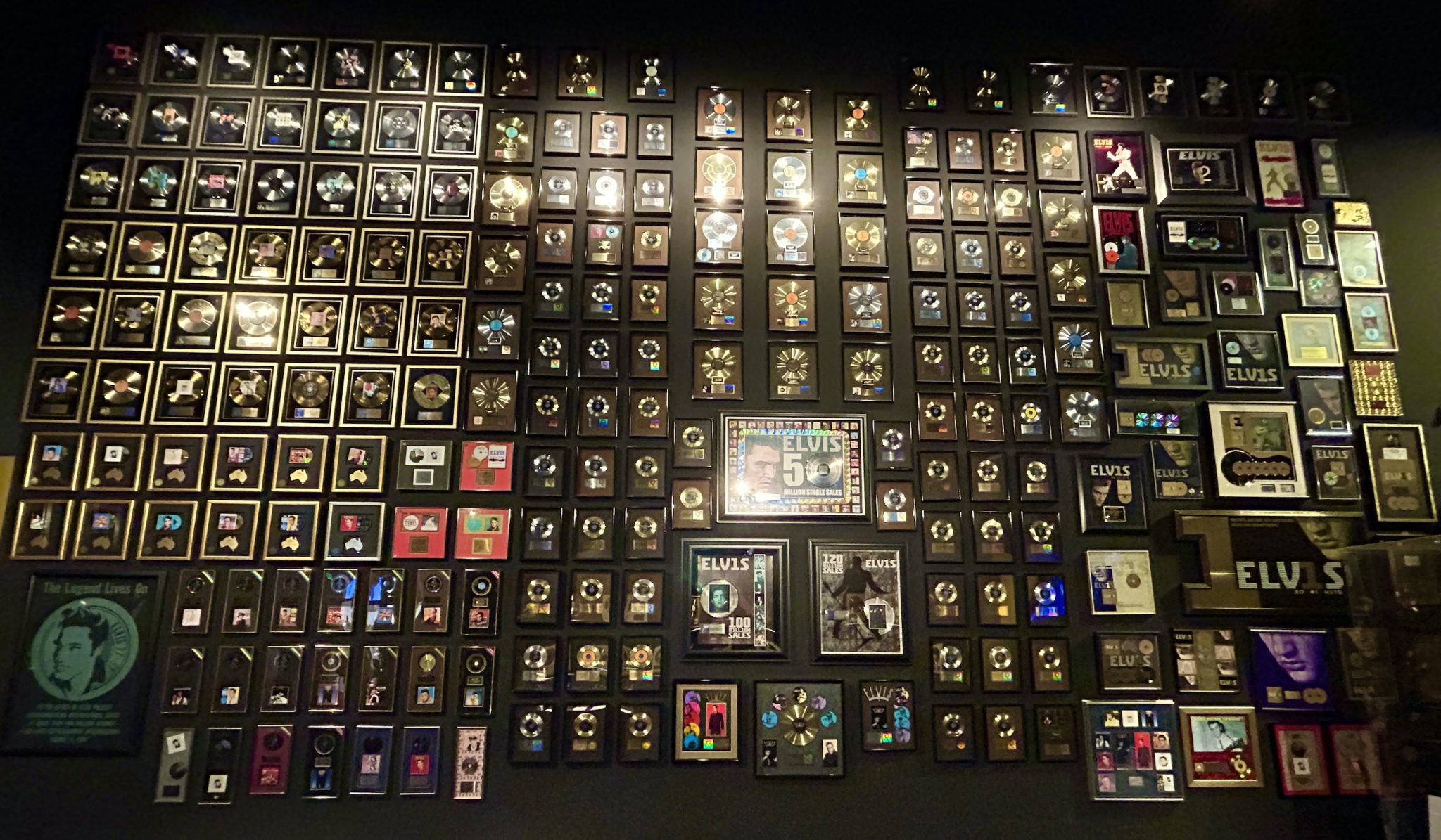 Graceland - Touring Elvis' Memphis Home - The Maritime Explorer